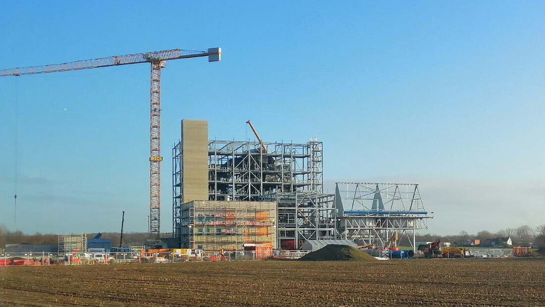 Structural steel design and analysis of a steel framework for boiler house